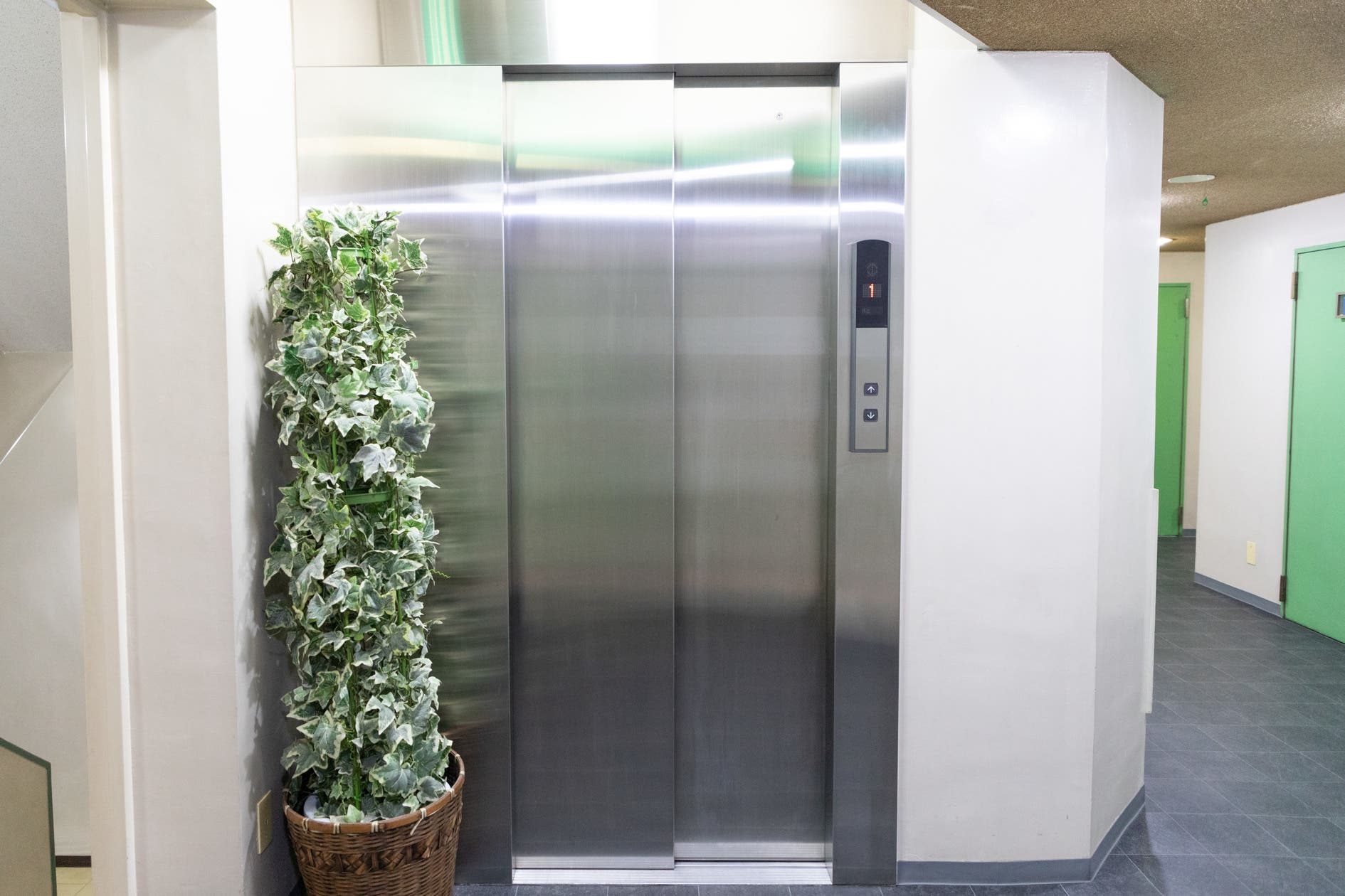 【リモートベース名駅１】✨お洒落な会議室✨8人会議✨名駅3分✨の写真22