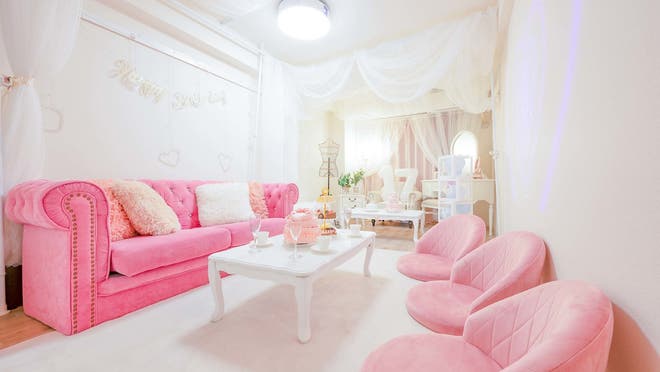 ✨リニューアル記念SALE✨五反田駅3分🎀元SKE🤍設備品無料!大画面で推しを♪推し会・誕生会•女子会•祭壇🎂・撮影24h💕の写真1