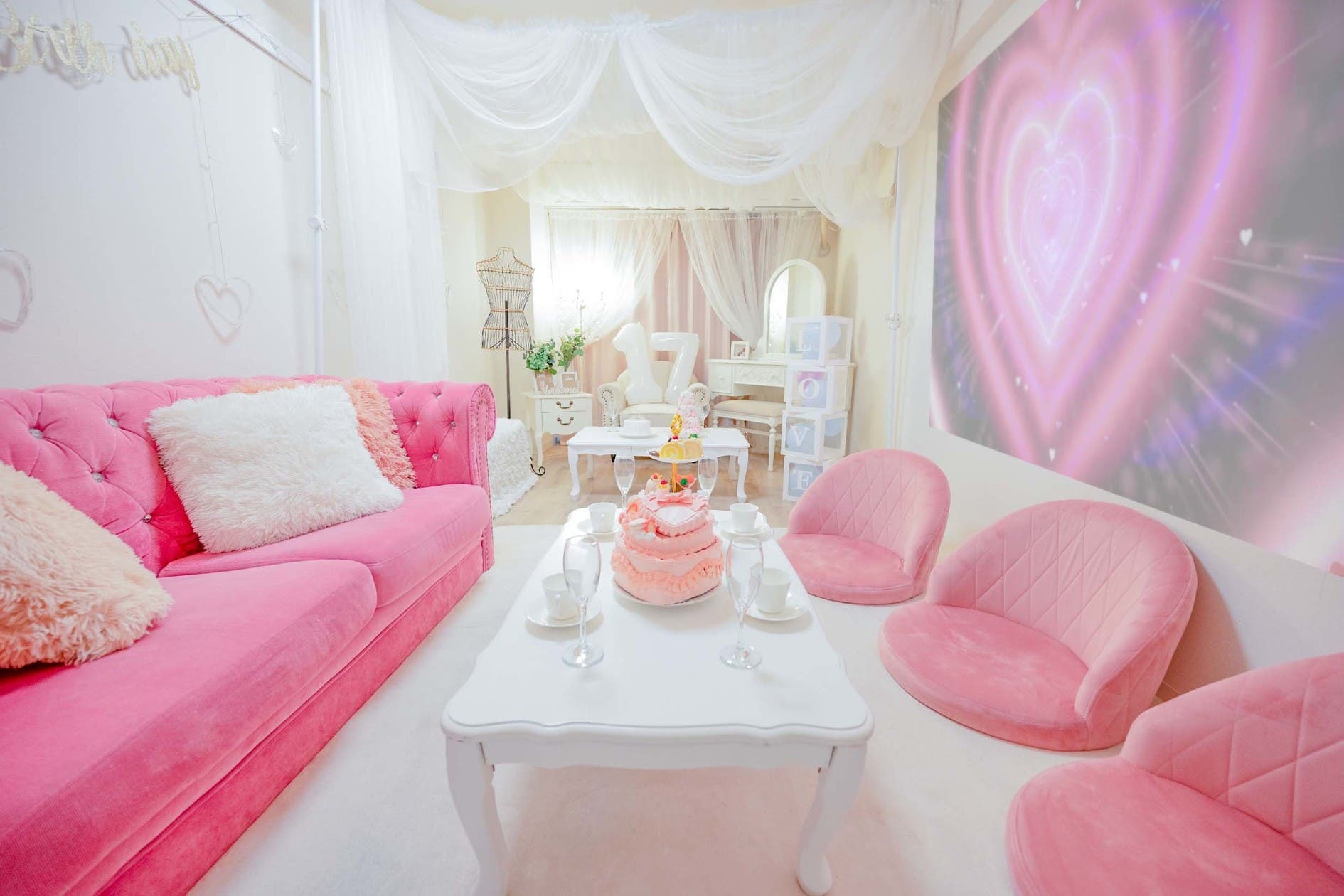 ✨リニューアル記念SALE✨五反田駅3分🎀元SKE🤍設備品無料！大画面で推しを♪推し会・誕生会•女子会•祭壇🎂・撮影24h💕の写真5