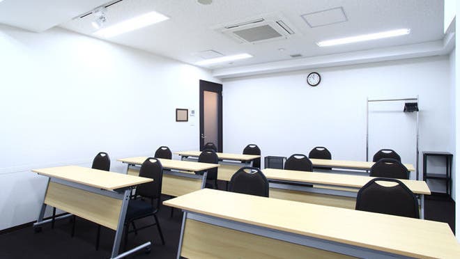 【横浜駅徒歩3分 503号室】 🎄飲食持ち込みOK🎄!セミナー、ウェビナーに!様々な用途可能なサイズ感♪の写真2