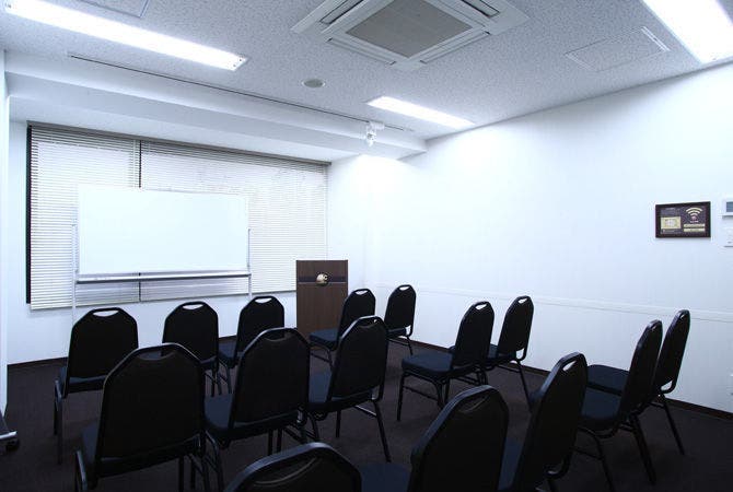 【横浜駅徒歩3分　503号室】 🎄飲食持ち込みOK🎄！セミナー、ウェビナーに！様々な用途可能なサイズ感♪の写真7