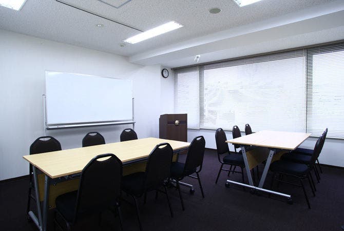 【横浜駅徒歩3分　504号室】 🎄飲食持ち込みOK🎄！セミナー、ウェビナーに！様々な用途可能なサイズ感♪の写真5