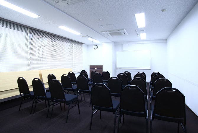 【横浜駅徒歩3分　505号室】 🎄飲食持ち込みOK🎄！セミナー、ウェビナーに！様々な用途可能なサイズ感♪の写真7