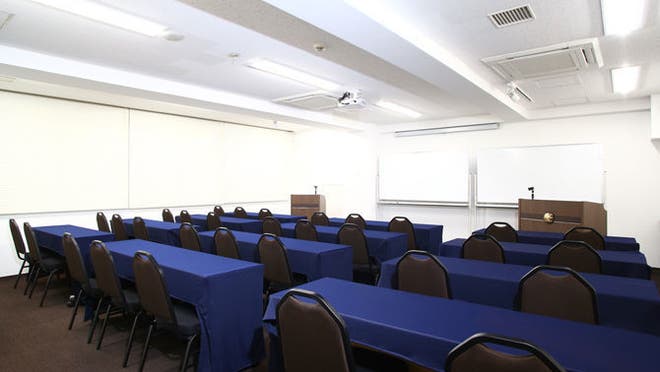 【横浜駅徒歩3分 601号室】 🎄飲食持ち込みOK🎄!セミナー、ウェビナーに!様々な用途可能なサイズ感♪の写真4