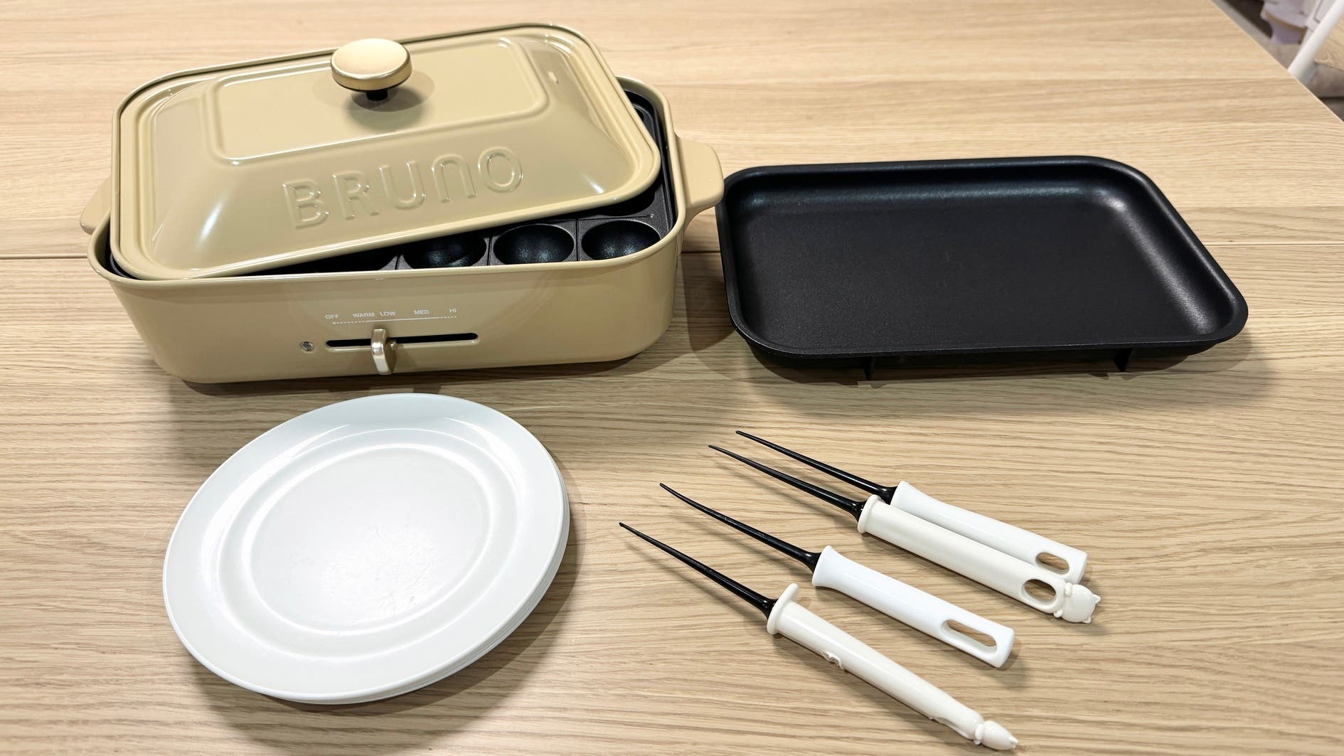 🐙２番人気🐙【BRUNOホットプレート(たこ焼き24個プレート有)】の画像1