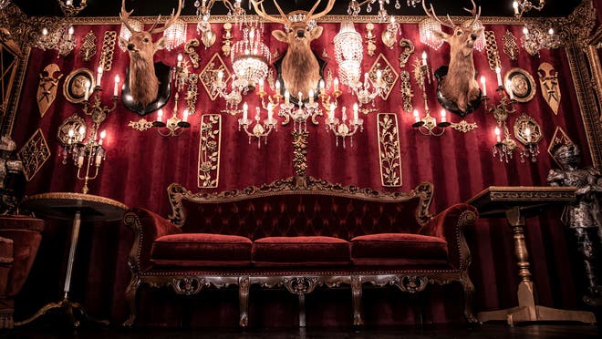 ゴールドを基調とし、ゴージャスかつ高級感のある、本格アンティークスタジオ。の写真4