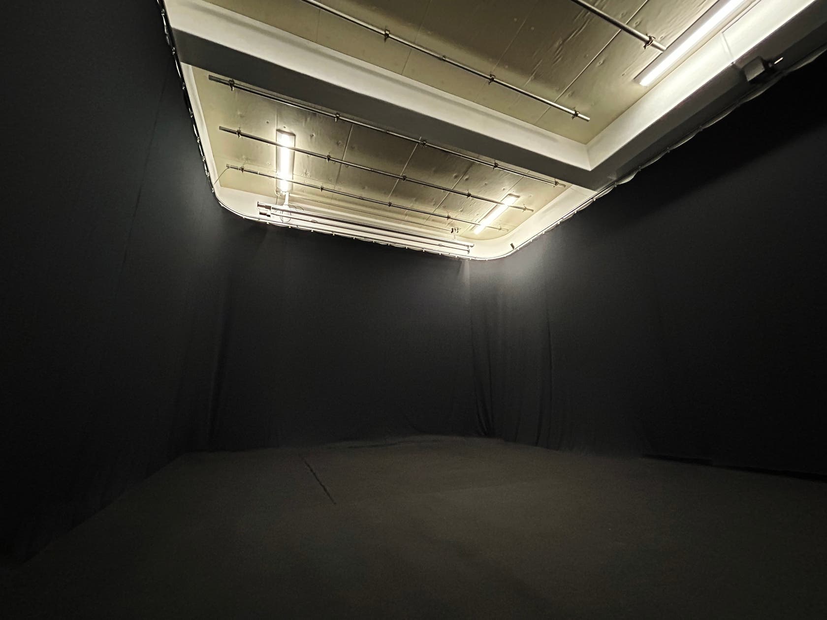 黒バック撮影プランの画像1