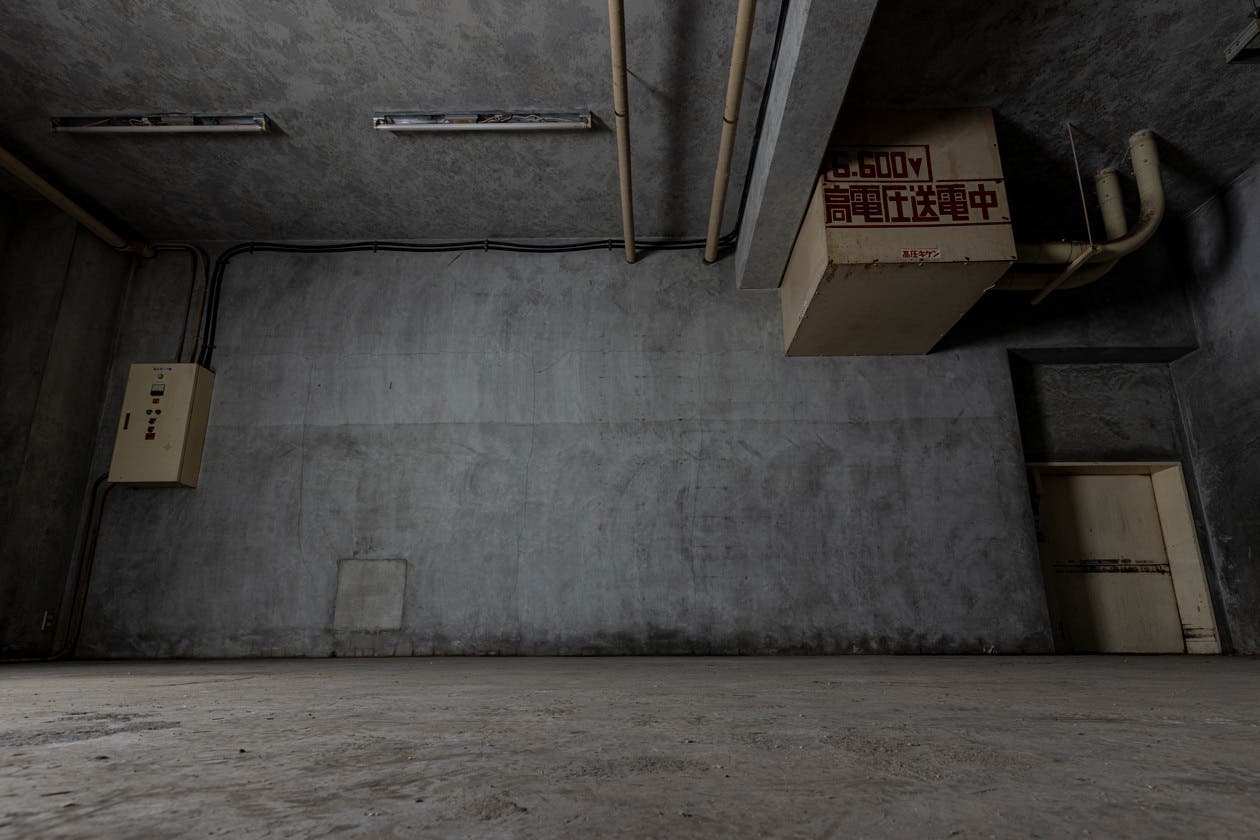 入谷駅徒歩3分！天然の廃墟をそのまま利用した撮影スタジオの写真5