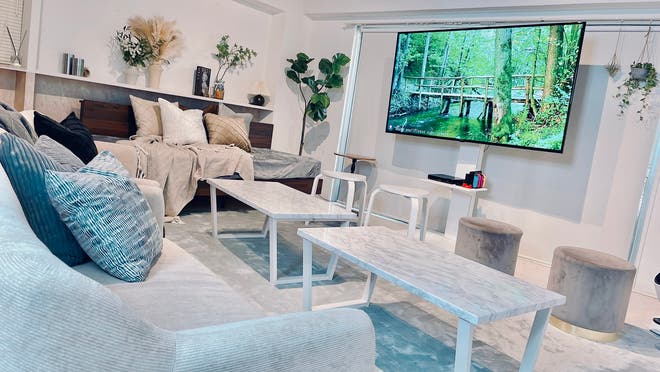 カップル・少人数割👫💕大迫力シアター&65型TV📹大人気ゲーム🎮✨シャワー利用可🚿烏丸4分🚶♂️推し活💟デートの写真6