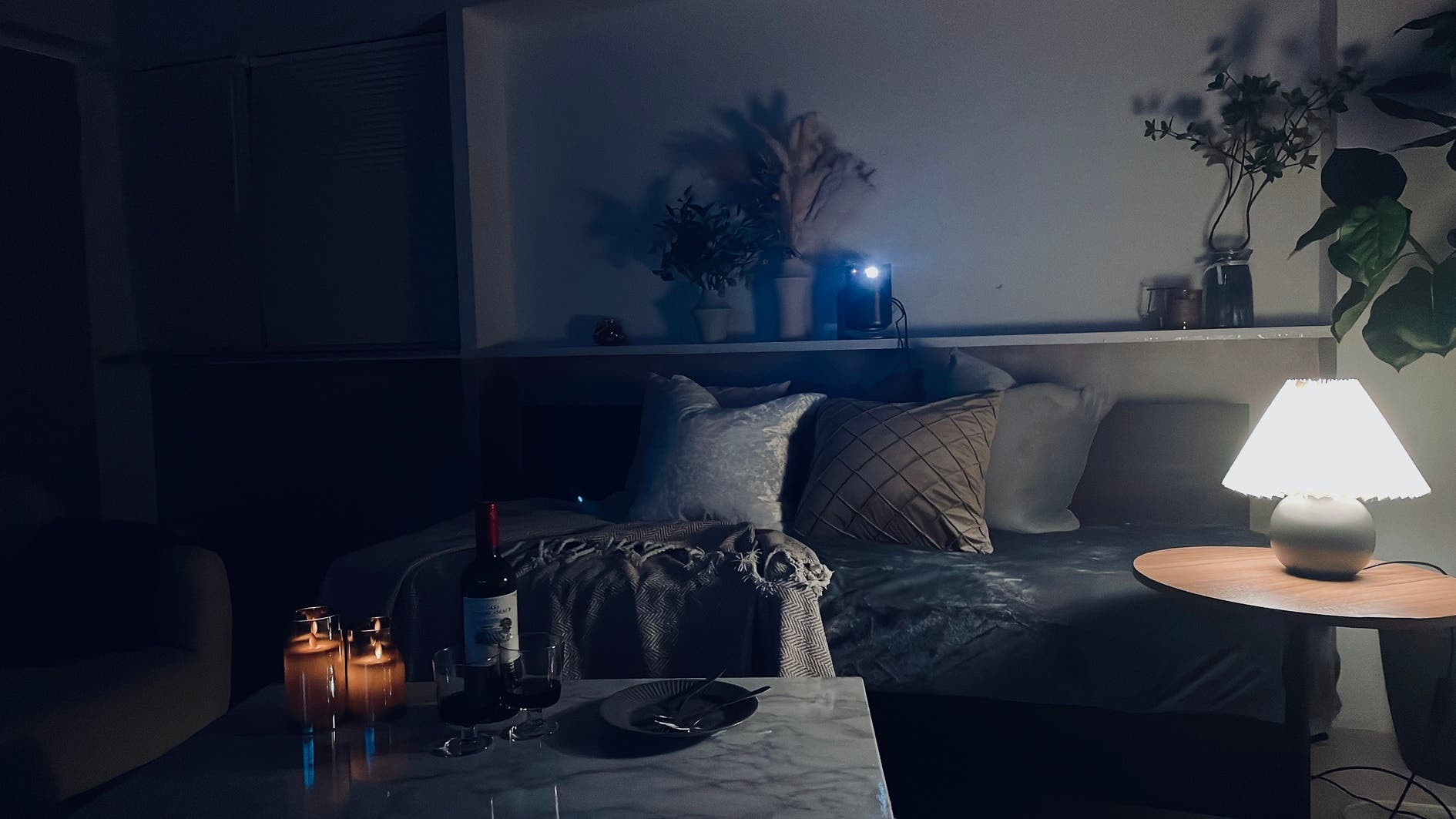 カップル・少人数割👫💕大迫力シアター&65型TV📹大人気ゲーム🎮✨シャワー利用可🚿烏丸４分🚶‍♂️推し活💟デートの写真11