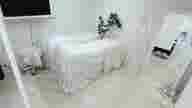 清潔感のあるWhiteでまとめたインスタ映え中目黒サロンの写真2