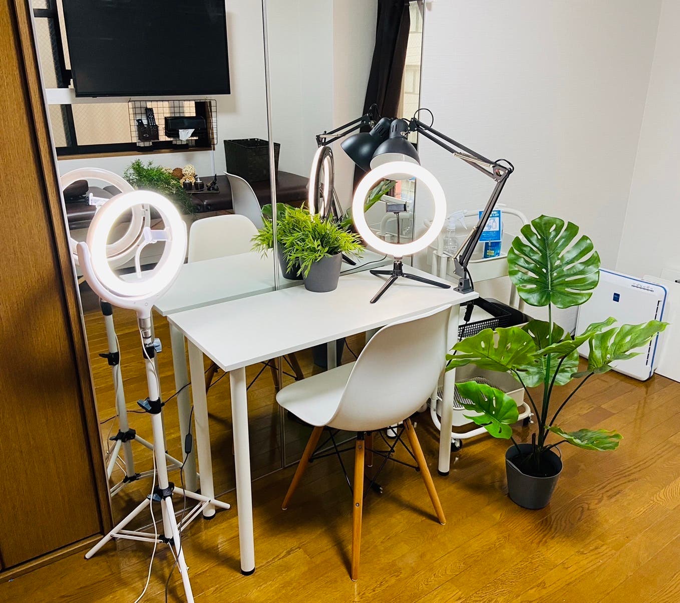 NEW OPEN🎉京橋駅近徒歩3分‼️レンタルサロン★会議室・ワークスペース・推し活・ヨガ・ママ会★多目的に利用可の写真12