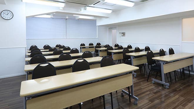 【渋谷ヒカリエより徒歩30秒 305号室】🍄飲食持ち込み可能🍄セミナー、説明会、ウェビナーに!様々な用途可能の写真2