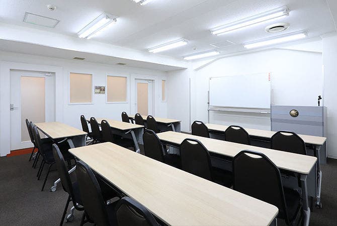 【渋谷ヒカリエより徒歩30秒　307号室】🍄飲食持ち込み可能🍄セミナー、説明会、ウェビナーに！様々な用途可能の写真1