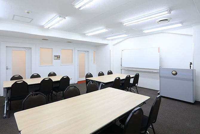 【渋谷ヒカリエより徒歩30秒　307号室】🍄飲食持ち込み可能🍄セミナー、説明会、ウェビナーに！様々な用途可能の写真3