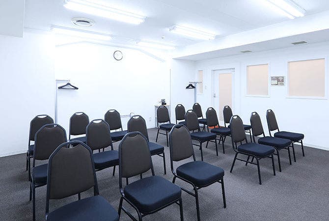 【渋谷ヒカリエより徒歩30秒　307号室】🍄飲食持ち込み可能🍄セミナー、説明会、ウェビナーに！様々な用途可能の写真5