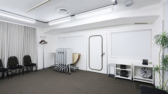 【渋谷ヒカリエより徒歩30秒 310号室】🍄飲食持ち込み可能🍄セミナー、説明会、ウェビナーに!様々な用途可能の写真2