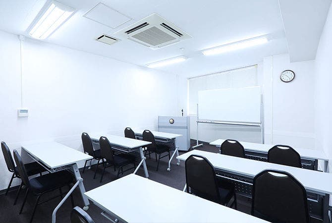 【渋谷ヒカリエより徒歩30秒　401号室】🍄飲食持ち込み可能🍄セミナー、説明会、ウェビナーに！様々な用途可能の写真1