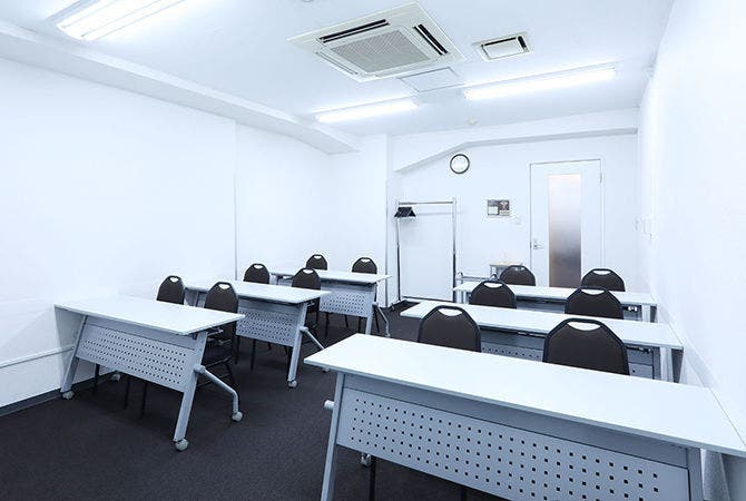 【渋谷ヒカリエより徒歩30秒　401号室】🍄飲食持ち込み可能🍄セミナー、説明会、ウェビナーに！様々な用途可能の写真2