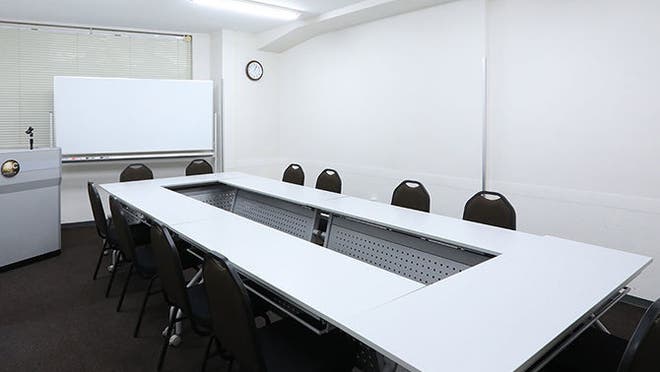 【渋谷ヒカリエより徒歩30秒 401号室】🍄飲食持ち込み可能🍄セミナー、説明会、ウェビナーに!様々な用途可能の写真4