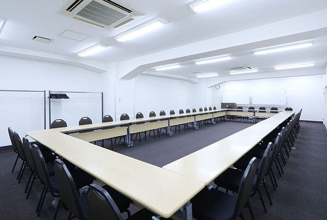 【渋谷ヒカリエより徒歩30秒　402号室】🍄飲食持ち込み可能🍄セミナー、説明会、ウェビナーに！様々な用途可能の写真4