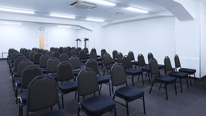 【渋谷ヒカリエより徒歩30秒 402号室】🍄飲食持ち込み可能🍄セミナー、説明会、ウェビナーに!様々な用途可能の写真5