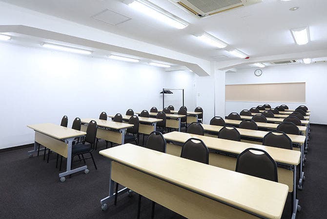 【渋谷ヒカリエより徒歩30秒　403号室】🍄飲食持ち込み可能🍄セミナー、説明会、ウェビナーに！様々な用途可能の写真1