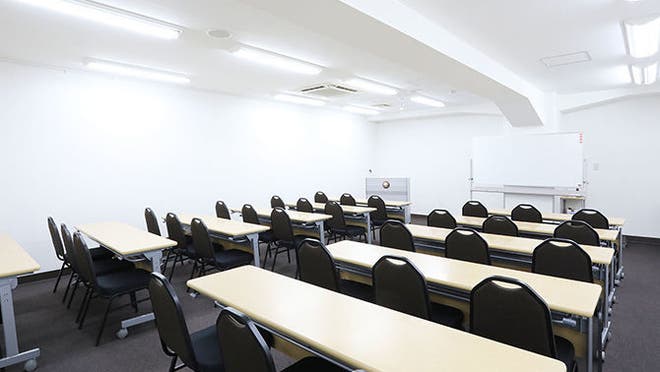 【渋谷ヒカリエより徒歩30秒 403号室】🍄飲食持ち込み可能🍄セミナー、説明会、ウェビナーに!様々な用途可能の写真2