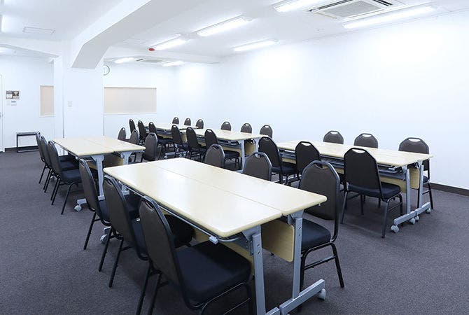 【渋谷ヒカリエより徒歩30秒　403号室】🍄飲食持ち込み可能🍄セミナー、説明会、ウェビナーに！様々な用途可能の写真3