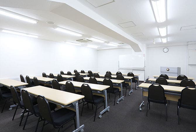 【渋谷ヒカリエより徒歩30秒　404号室】🍄飲食持ち込み可能🍄セミナー、説明会、ウェビナーに！様々な用途可能の写真2