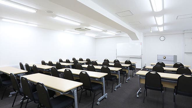 【渋谷ヒカリエより徒歩30秒 404号室】🍄飲食持ち込み可能🍄セミナー、説明会、ウェビナーに!様々な用途可能の写真2