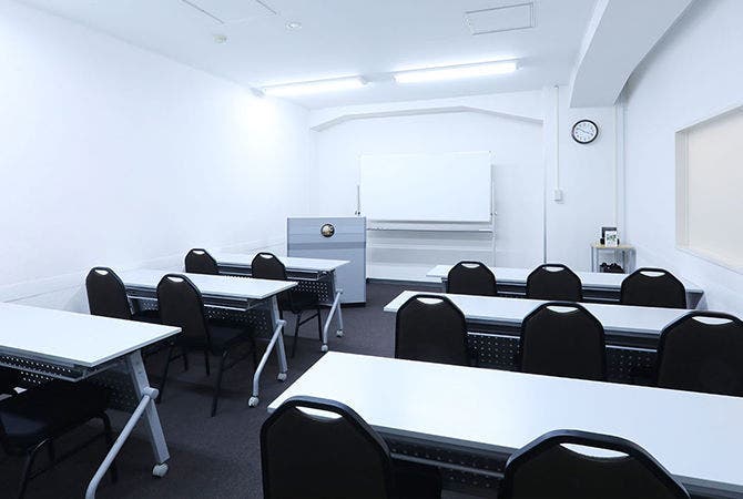 【渋谷ヒカリエより徒歩30秒　405号室】🍄飲食持ち込み可能🍄セミナー、説明会、ウェビナーに！様々な用途可能の写真2