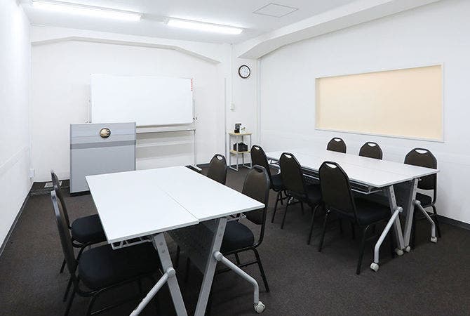 【渋谷ヒカリエより徒歩30秒　405号室】🍄飲食持ち込み可能🍄セミナー、説明会、ウェビナーに！様々な用途可能の写真3