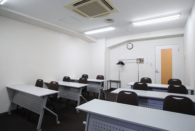 【渋谷ヒカリエより徒歩30秒　501号室】🍄飲食持ち込み可能🍄セミナー、説明会、ウェビナーに！様々な用途可能の写真1