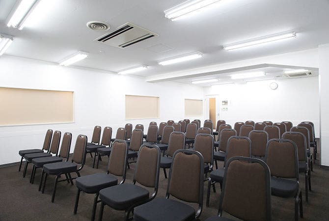 【渋谷ヒカリエより徒歩30秒　502号室】🍄飲食持ち込み可能🍄セミナー、説明会、ウェビナーに！様々な用途可能の写真5