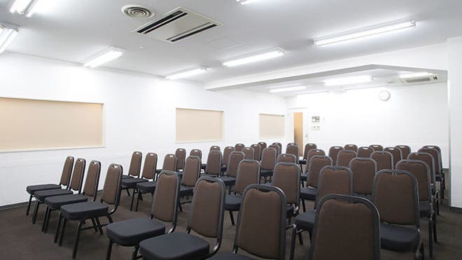 【渋谷ヒカリエより徒歩30秒 502号室】🍄飲食持ち込み可能🍄セミナー、説明会、ウェビナーに!様々な用途可能の写真5