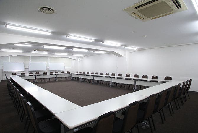 【渋谷ヒカリエより徒歩30秒　503号室】🍄飲食持ち込み可能🍄セミナー、説明会、ウェビナーに！様々な用途可能の写真4