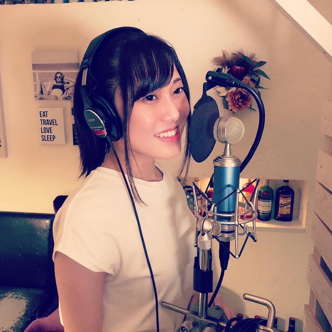 歌やギターの録音や個人練習、ライブ配信や動画撮影、世界標準の録音スタジオ用機材・PCソフト多数あり！音加工も可能！の写真2