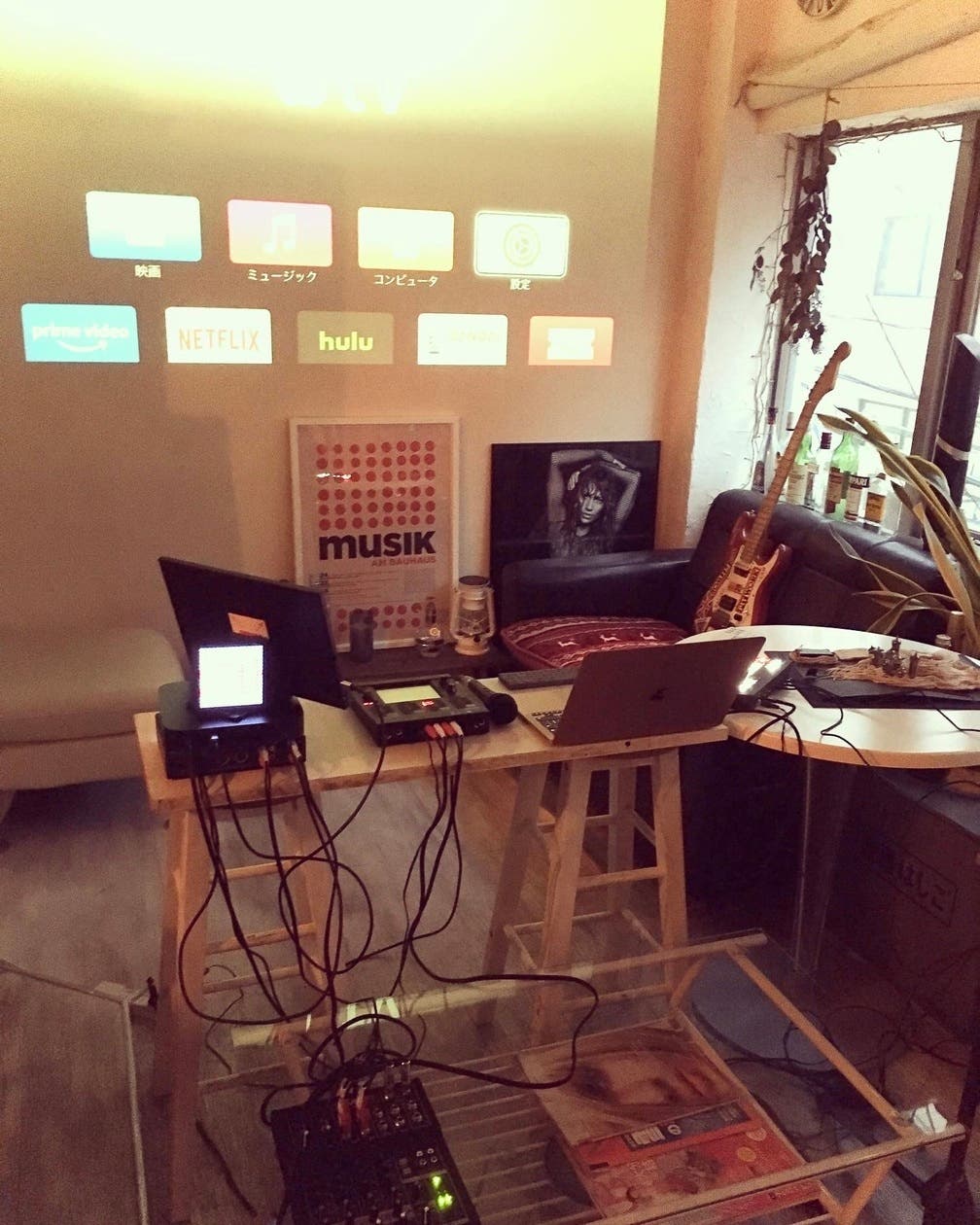 歌やギターの録音や個人練習、ライブ配信や動画撮影、世界標準の録音スタジオ用機材・PCソフト多数あり！音加工も可能！の写真3