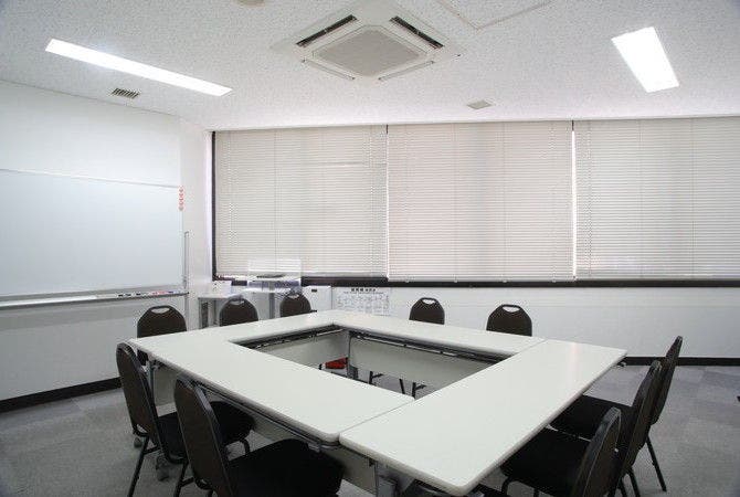 【池袋駅東口から徒歩30秒　 601号室】セミナー・会議利用はもちろん、動画撮影・配信・お教室利用もOK♪の写真4