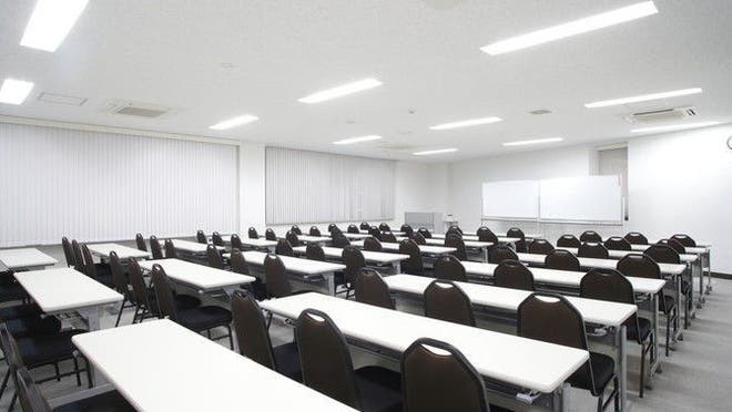 【池袋駅東口から徒歩30秒 606号室】セミナー・会議利用はもちろん、動画撮影・配信・お教室利用もOK♪の写真1