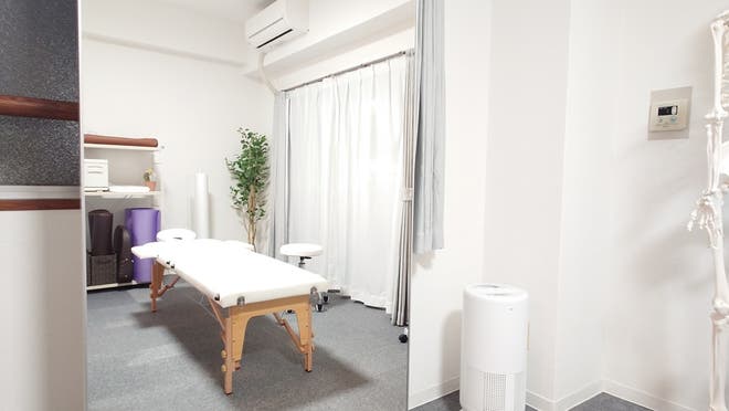 幅70cm高さ188cm高さ59〜89cmのベッドを新たに設置しました。の写真3