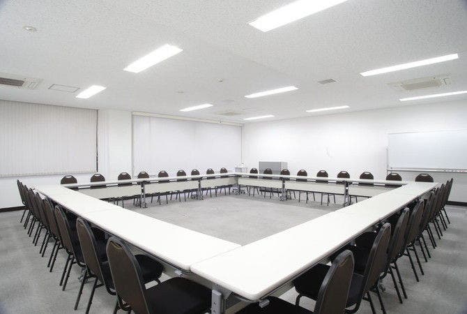 【池袋駅東口から徒歩30秒　607号室】セミナー・会議利用はもちろん、動画撮影・配信・お教室利用もOK♪の写真4