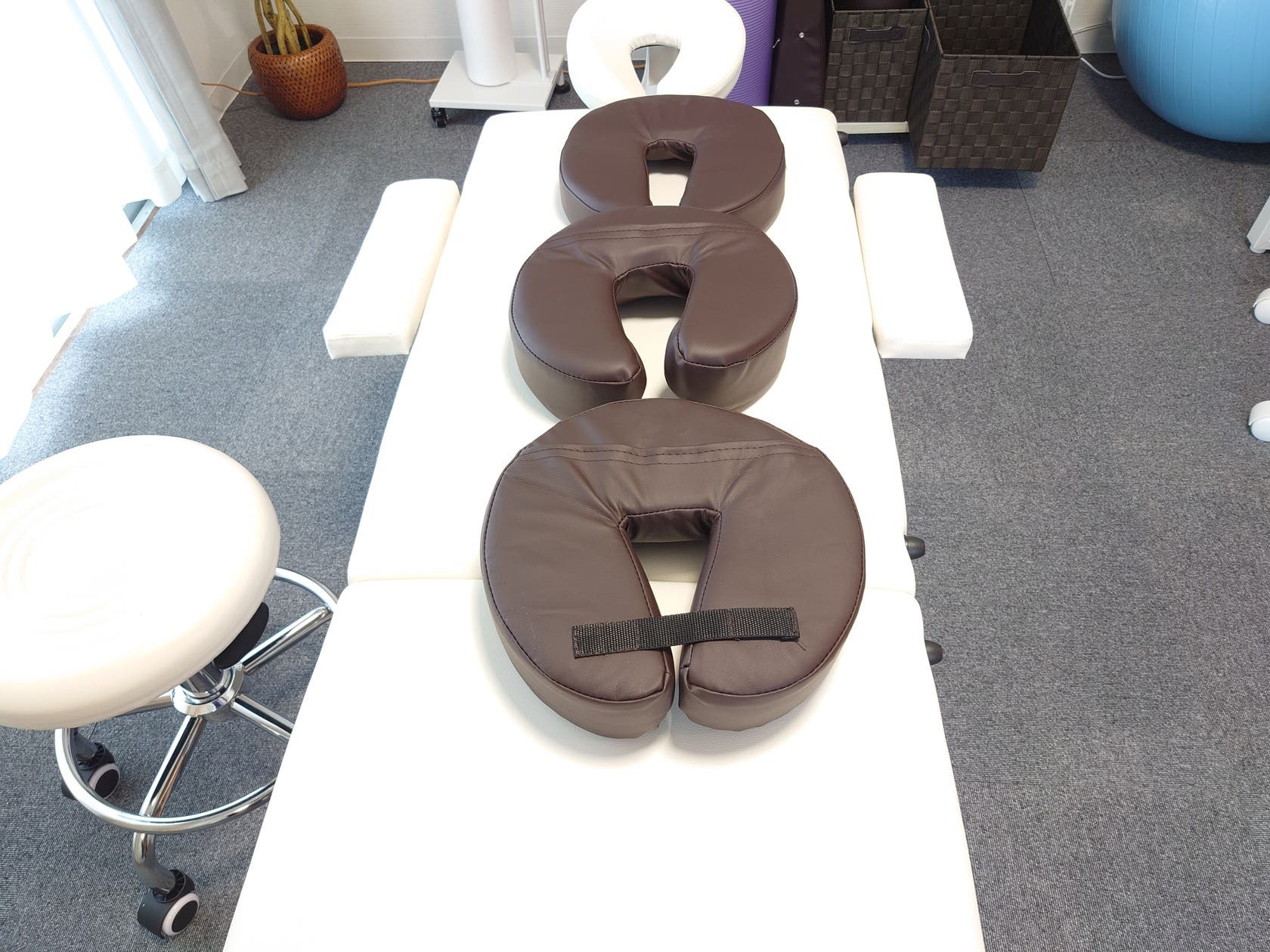 幅70cm高さ188cm高さ59〜89cmのベッドを新たに設置しました。の写真12