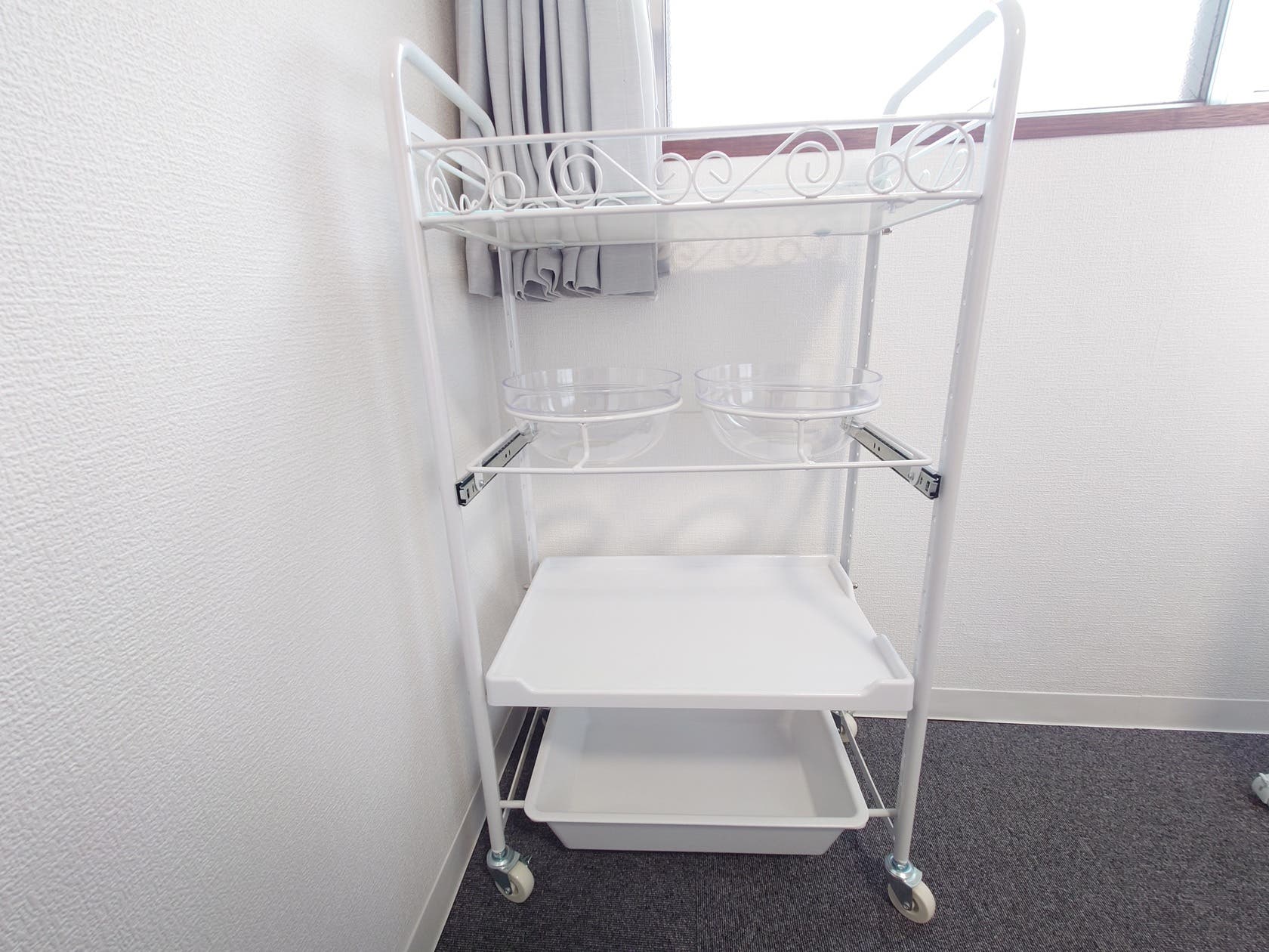 幅70cm高さ188cm高さ59〜89cmのベッドを新たに設置しました。の写真19