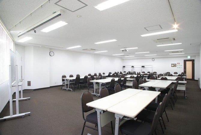 【池袋駅東口から徒歩30秒　705号室】セミナー・会議利用はもちろん、動画撮影・配信・お教室利用もOK♪の写真3