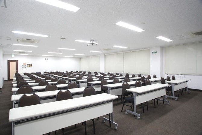 【池袋駅東口から徒歩30秒　706号室】セミナー・会議利用はもちろん、動画撮影・配信・お教室利用もOK♪の写真2