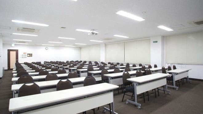 【池袋駅東口から徒歩30秒 706号室】セミナー・会議利用はもちろん、動画撮影・配信・お教室利用もOK♪の写真2