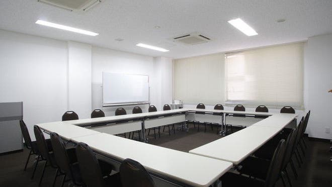 【池袋駅東口から徒歩30秒 707号室】セミナー・会議利用はもちろん、動画撮影・配信・お教室利用もOK♪の写真4