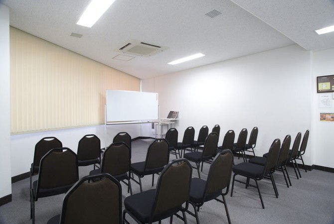 【池袋駅東口から徒歩30秒　801号室】セミナー・会議利用はもちろん、動画撮影・配信・お教室利用もOK♪の写真5